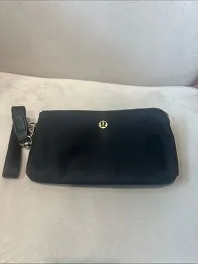lululemon athletica | Bags | Lululemon Athletica Black Wristlet Clutch ...